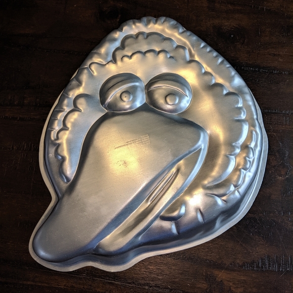 Kitchen | Vintage 1977 Sesame Street Big Bird Cake Pan | Poshmark
